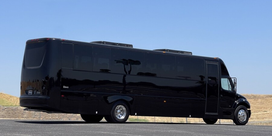 44 Passenger EG40 Freightliner S2 Black - Grech Motors
